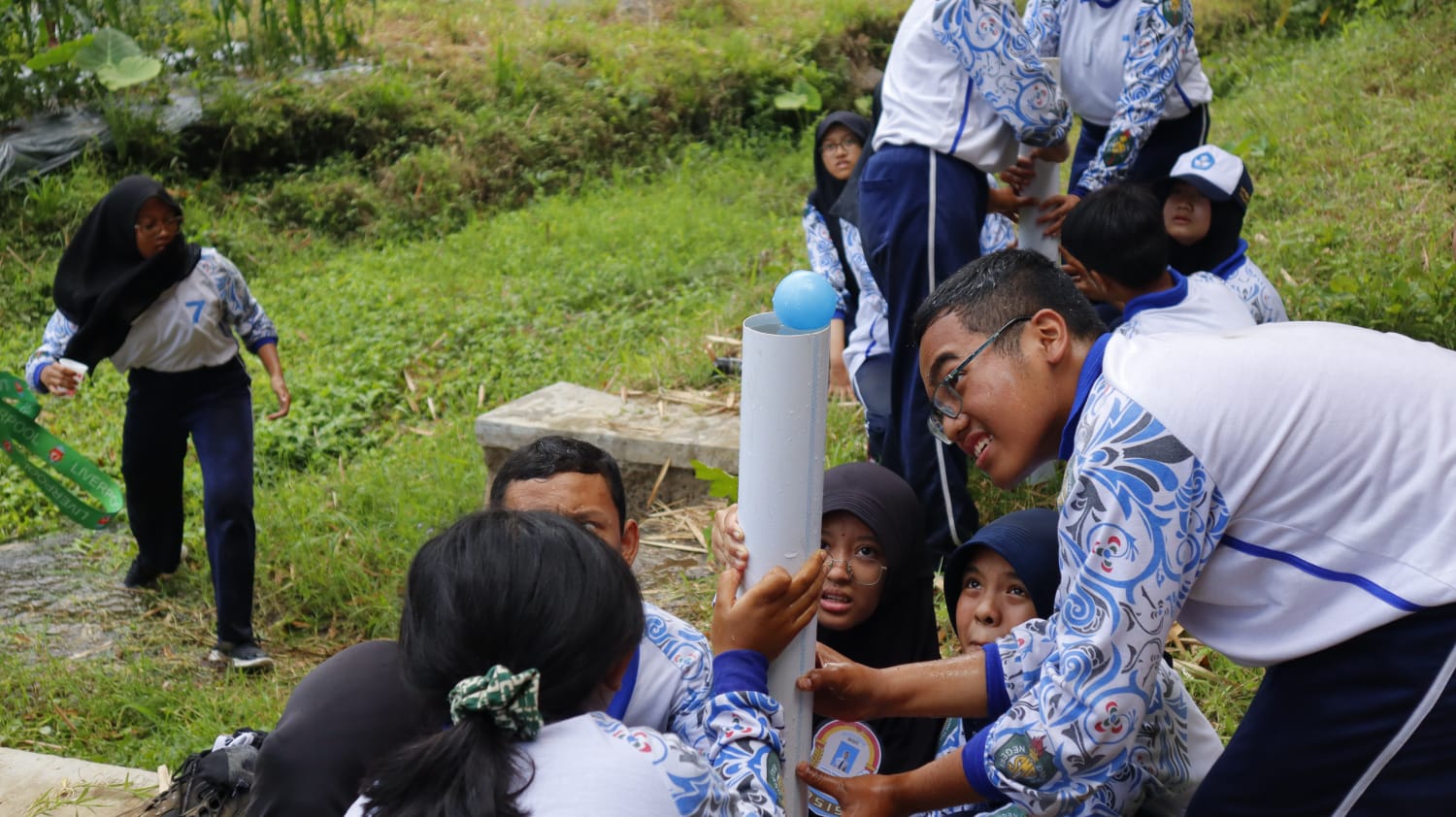 LATIHAN DASAR KEPEMIMPINAN OSIS DAN MPK 2023 – SMP Negeri 3 Malang