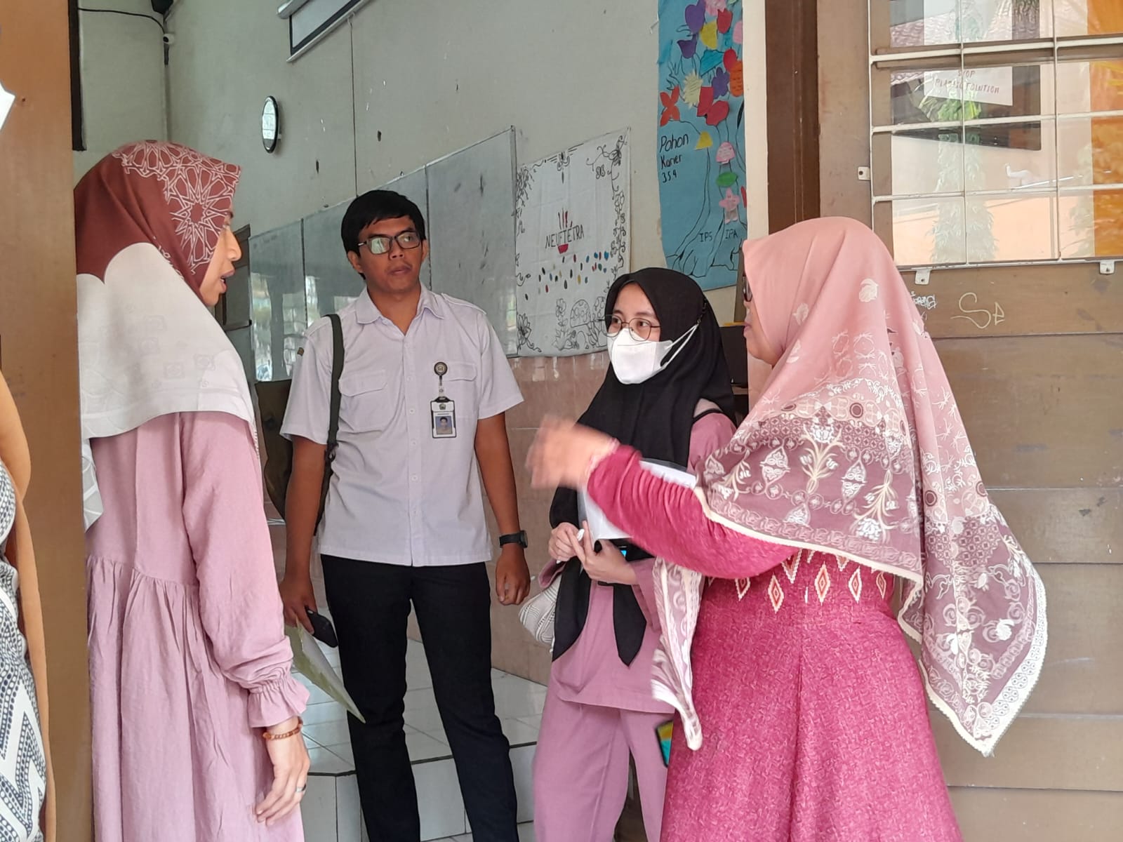 Program Pengecekan Kebersihan Lingkungan SMP Negeri 3 Malang oleh ...